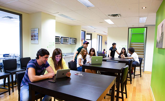 toronto_embassy_3 - Hello Study 楓禾留遊學