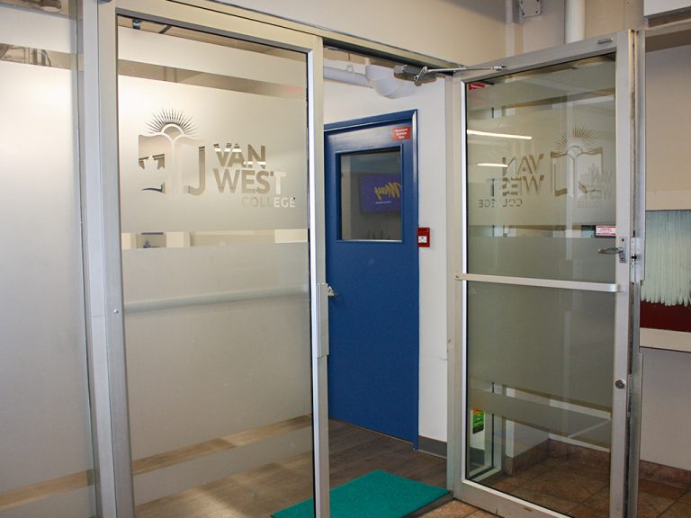 溫西學院VanWest College新校區Robson Campus開幕 - Hello Study 楓禾留遊學