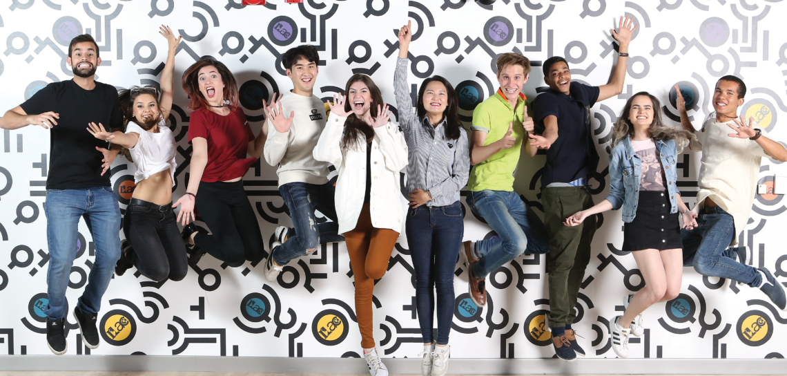 ILAC 全新 Parent + Teen 家長陪讀優惠方案 15-18歲 - Hello Study 楓禾留遊學